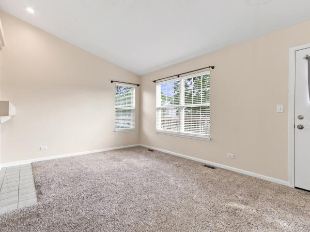 Townhouse: MLS #12707