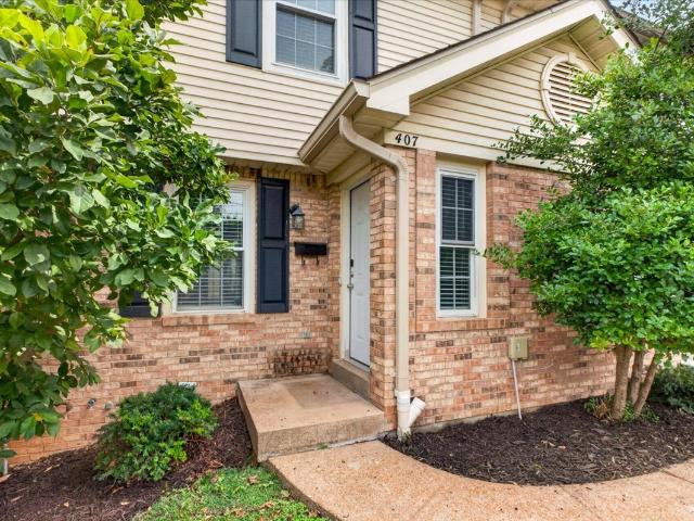 Townhouse: MLS #12701