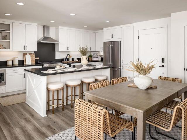 Townhouse: MLS #260012 SD