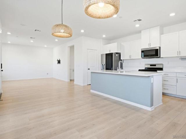 Townhouse: MLS #260014 SD