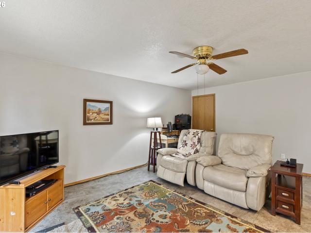 Townhouse: MLS #575024