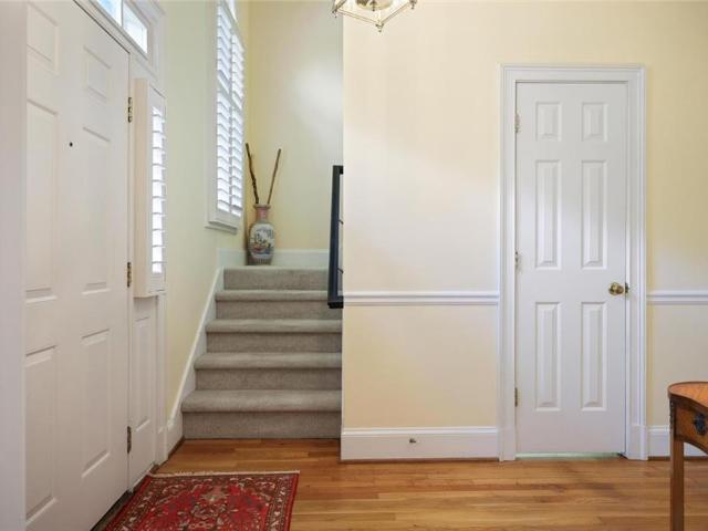 Townhouse: MLS #7816