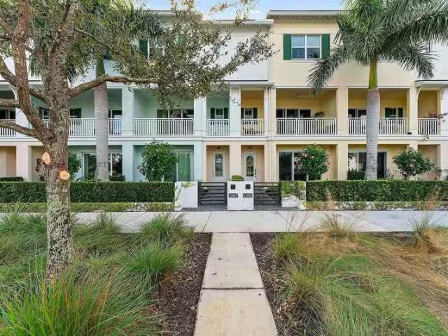 Townhouse Palm Beach Gardens, FL 12947 Alton Rd