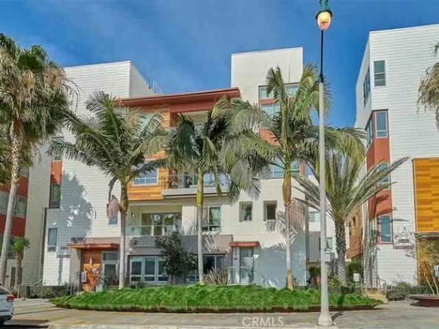 Townhouse Playa Vista, CA 12468 Osprey Ln #1
