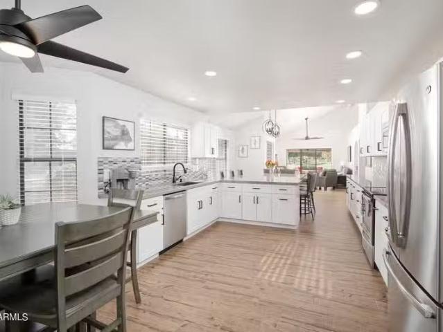 Townhouse, Ranch Peoria, AZ 18770 N 95th Ave