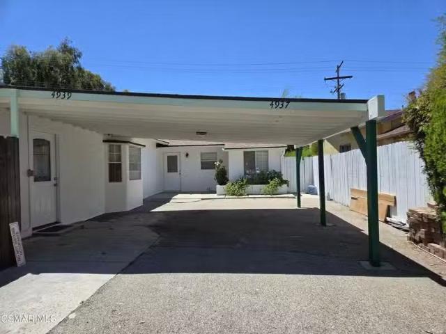 Townhouse Woodland Hills, CA 4937 Topanga Canyon Blvd