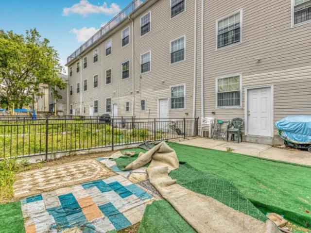 townhouse with 40 bedroom, Brooklyn NY DLS91795373