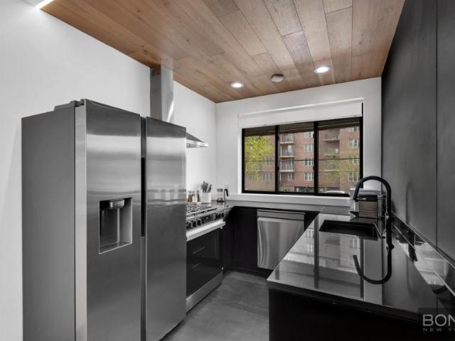 townhouse with 4 bedroom, Brooklyn NY ES104978361