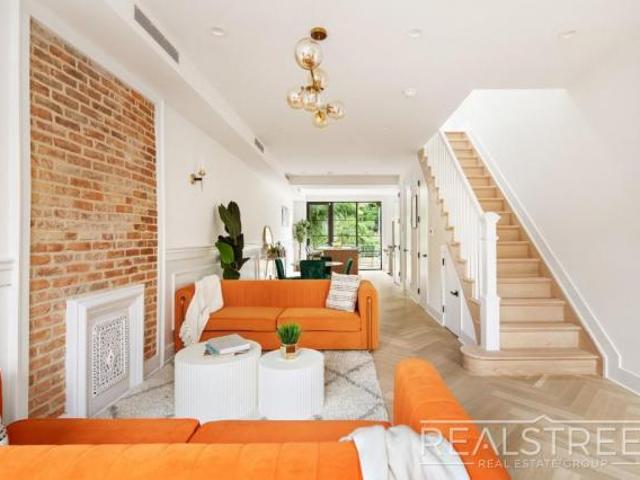 townhouse with 5 bedroom, BROOKLYN NY DS82689844