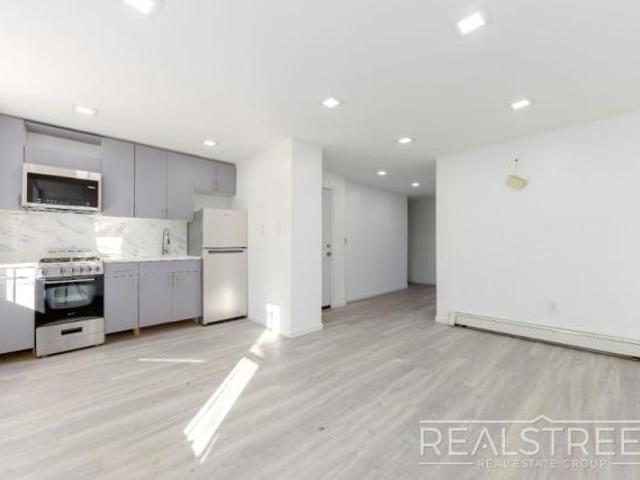 townhouse with 6 bedroom, BROOKLYN NY DS70411147