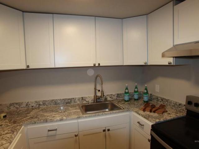 townhouse with 2 bedroom, Caldwell ID ES84122820