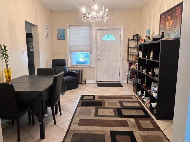 townhouse with 3 bedroom, Astoria NY ES72692092