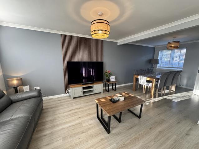 Townhouse With 3 Bedroom Aviemore Aviemore DS84378120