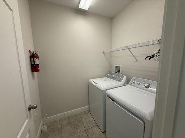 townhouse with 3 bedroom, Haines City FL ES105154715