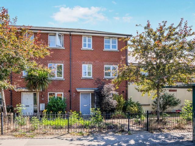 Townhouse to rent in Wickham Road, Fareham, Hampshire, PO16 | Leaders