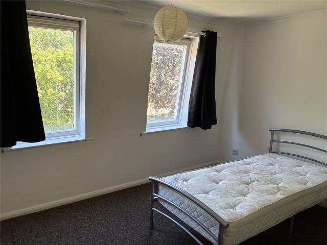 Townhouse to rent in All Saints Road, Portsmouth, Hampshire, PO1 | Leaders