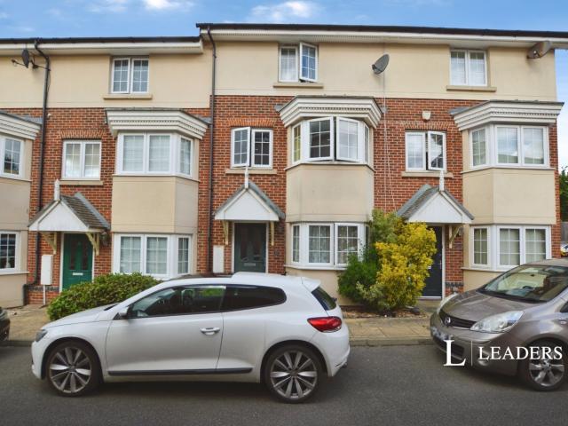 Townhouse to rent in Blade Road, Colchester, Essex, CO4 | Leaders