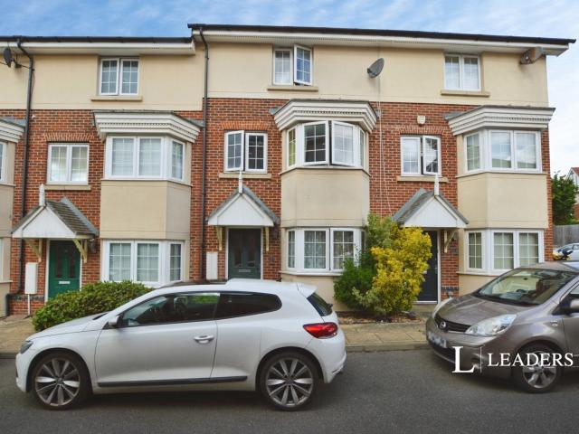 Townhouse to rent in Blade Road, Colchester, Essex, CO4 | Leaders