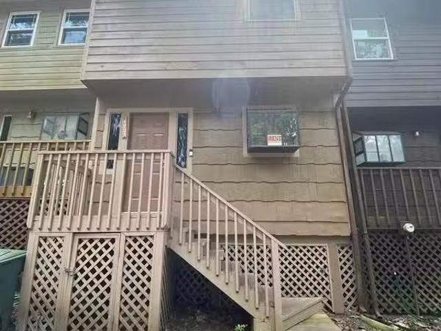 Townhouse Tallahassee, FL 1721 Beechwood Cir S