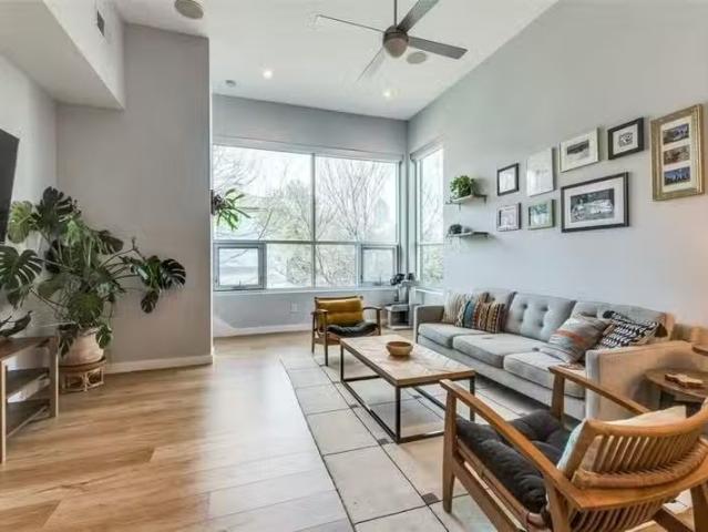 Townhouse, Traditional Dallas, TX 723 Colten James Ln