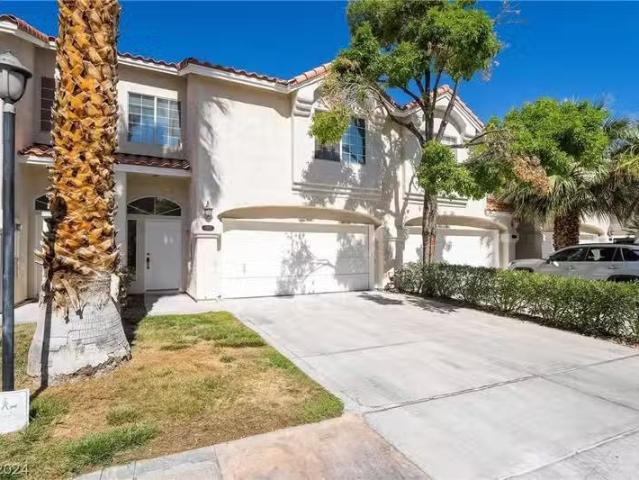 Townhouse, Two Story Las Vegas, NV 5243 Island Chain Rd