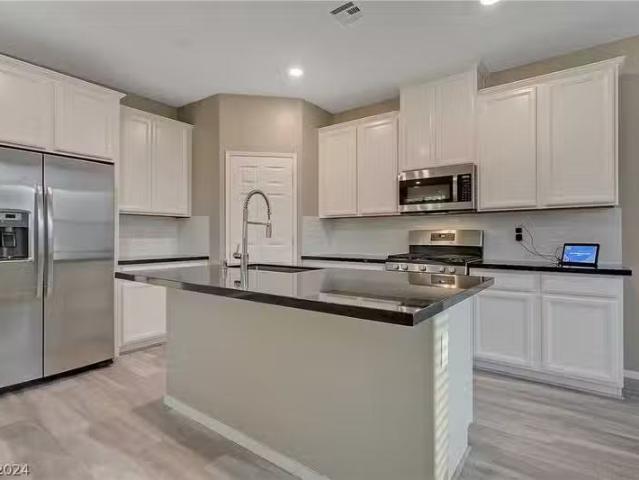 Townhouse, Two Story, Three Story Las Vegas, NV 41 Lomita H.