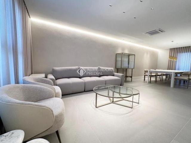 TownHouse Uma Afirmação de Estilo e Sofisticação no Coração do Ahú