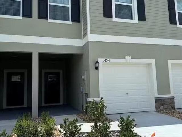 Townhouse ZEPHYRHILLS, FL 36510 Well Hill Way