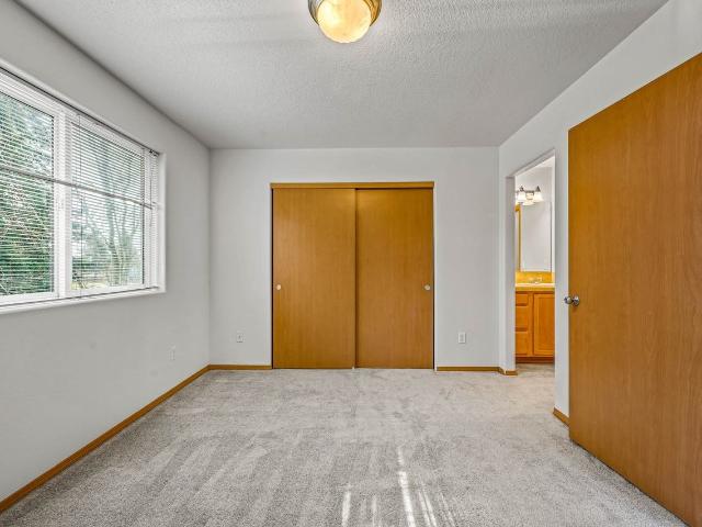 Townhouses on SE 119th Avenue 3 Bedroom Apartment for Rent at 5603 Southeast 119th Avenue, Portland, OR 97266 Powellhurst Gilbert