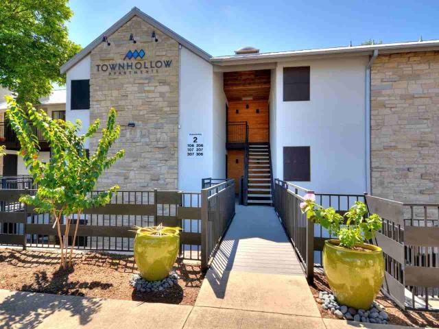 Townhollow Apartments Studio Apartment for Rent at 1200 Treadwell St, Austin, TX 78704 Zilker