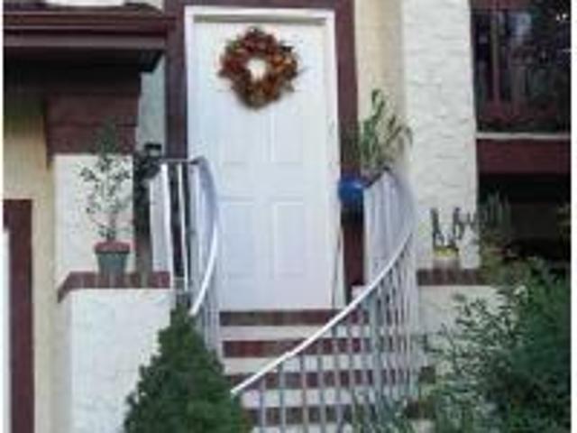 Townhome Priced To Sell