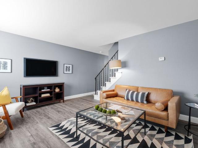Townhomes at Bexley Creek 1 Bedroom Apartment for Rent at 3058 Allegheny Ave, Columbus, OH 43209 Broadleigh