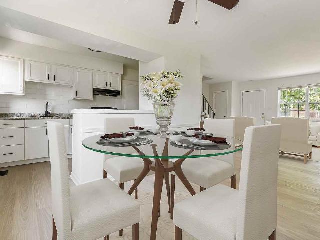 Townhomes at Bexley 3 Bedroom Apartment for Rent at 51 Mayfair Blvd, Columbus, OH 43213 Eastmoor