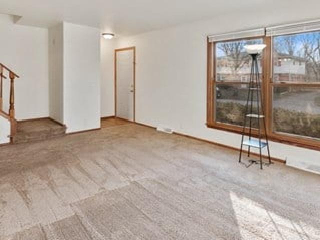 Townhomes of Wauwatosa 2BD Upper Duplex