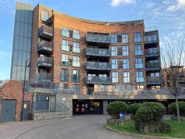 Townhall Square, Crayford, 1 Bedroom Apartment