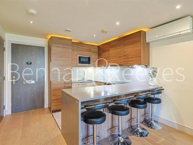 Townmead Road, London, SW6 1 bed apartment to rent £2,350 pcm £542 pw
