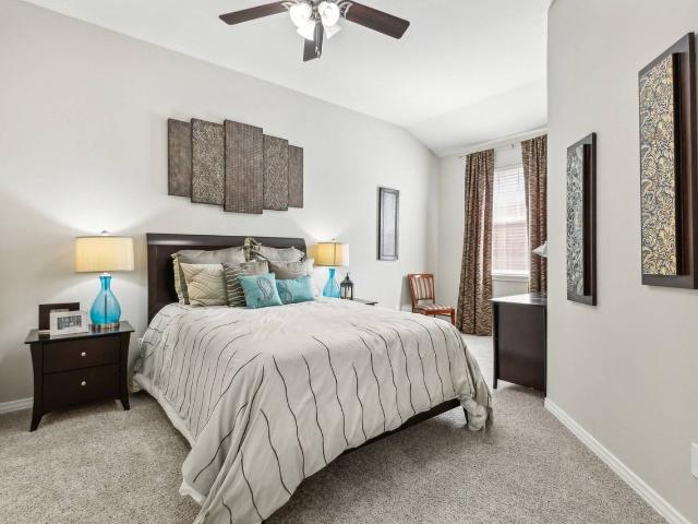 Towns of Chapel Hill 2 Bedroom Apartment for Rent at 6201 Chapel Hill Blvd, Plano, TX 75093