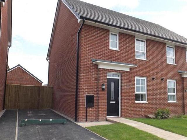 Townsend Drive, The Avenue, 3 Bedroom House