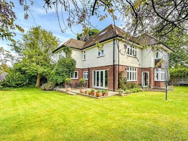 Townsend Drive, St. Albans, 6 Bedroom Detached