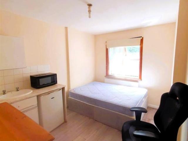 Townsend Road, Tottenham, London N15, Room to rent, £700 pcm | PrimeLocation