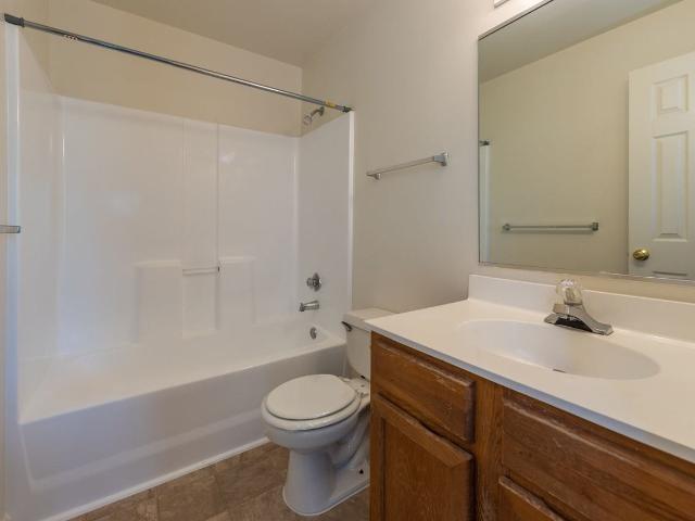Townsend Square 3 Bedroom Apartment for Rent at 1100 Townsend Blvd, Fredericksburg, VA 22401