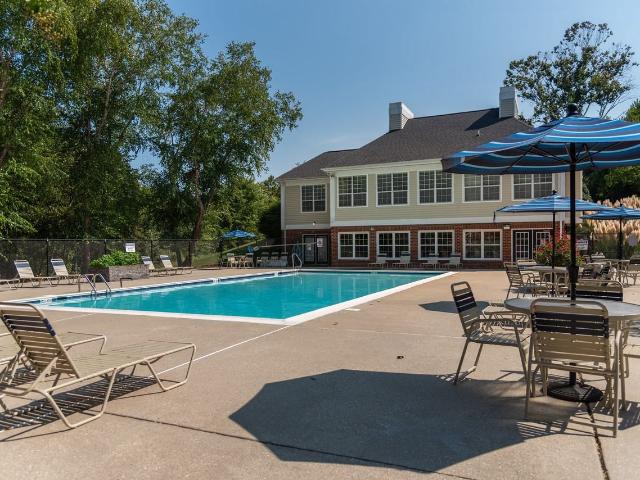 Townsend Square 3 Bedroom Apartment for Rent at 1100 Townsend Blvd, Fredericksburg, VA 22401
