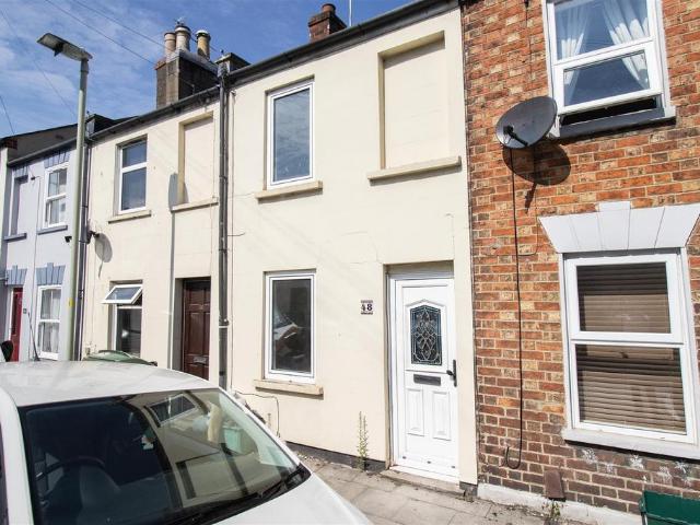 Townsend Street, Cheltenham 2 bed terraced house to rent £1,125 pcm £260 pw
