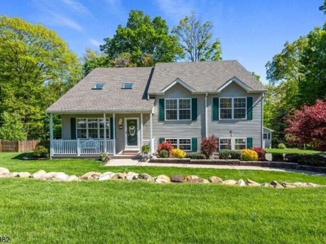 Towpath Ln, Stanhope, Home For Sale