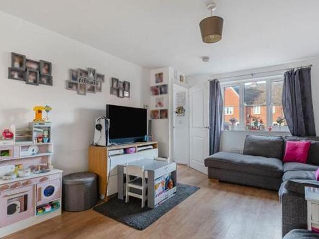Toynbee Avenue, Tadpole Garden Village, 2 Bedroom Semi detached