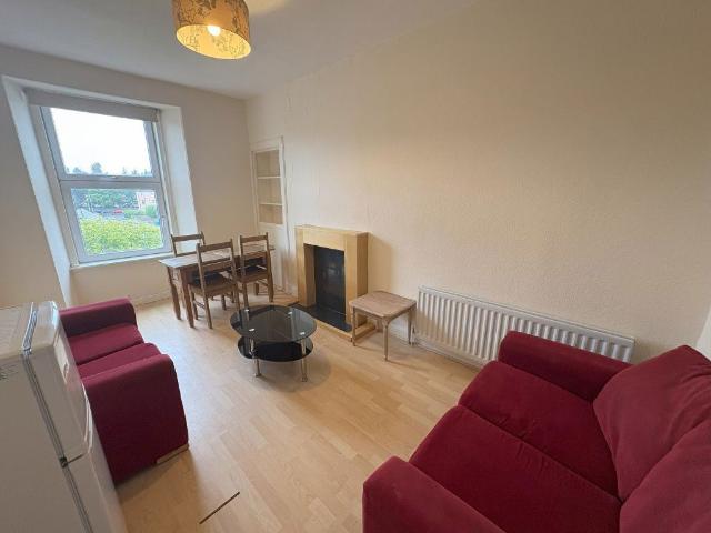 Tr Strathmartine Road, Dundee DD3, 2 bed flat to rent, £595 pcm | PrimeLocation