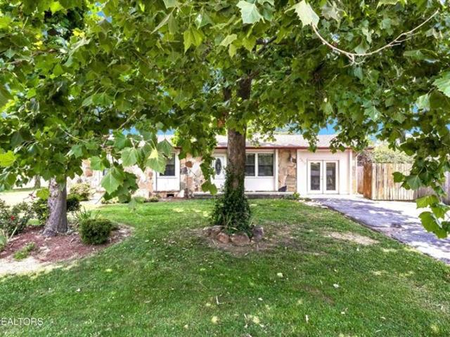Trousdale Rd, Knoxville, Home For Sale