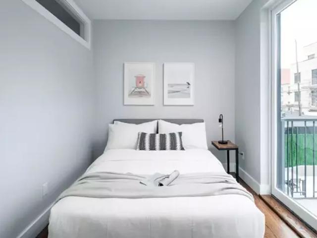 Troutman St #552