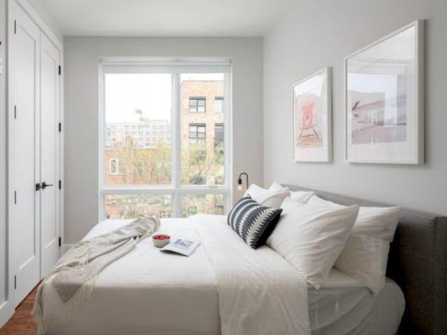 Troutman St apt w/ full sized bed.included!