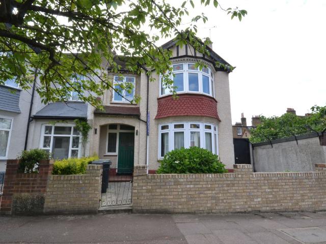 Troutbeck Road, New Cross SE14, 3 bed maisonette to rent, £2,900 pcm | PrimeLocation